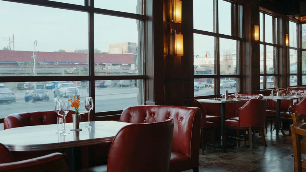 Restaurant Window Covering for Perfect Atmosphere - Brilliant Drapery ...